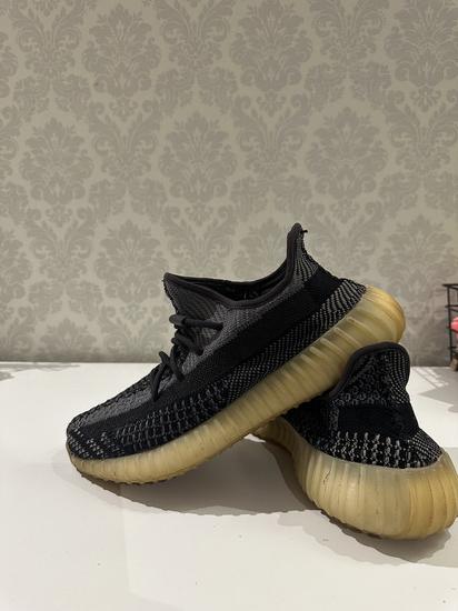 Yeezy Boost 350 Carbon