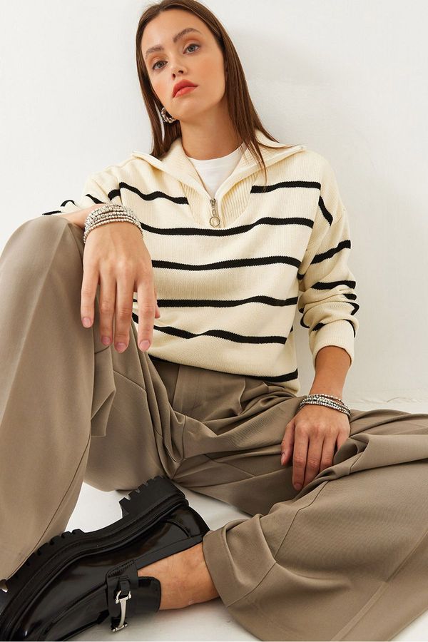 BIANCO LUCCI WOMEN'S ZIPPER TURTLENECK STRIPED KNITWEAR SWEATER