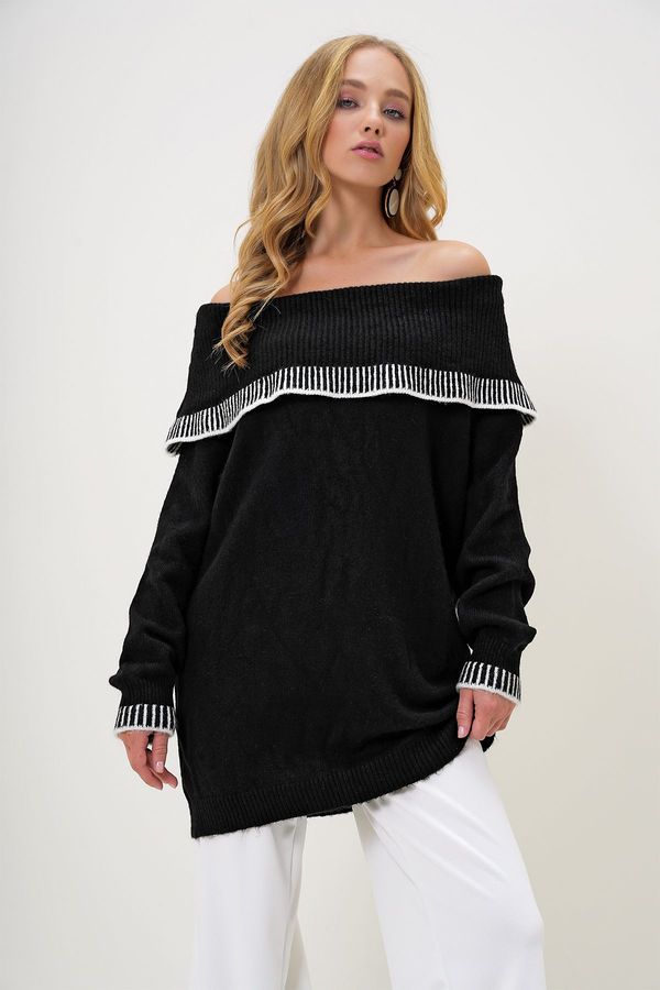 TREND ALAÇATI STILI WOMEN'S BLACK MADONNA COLLAR STRIPE DETAIL OVERSIZE WINTER KNITTED SWEATER