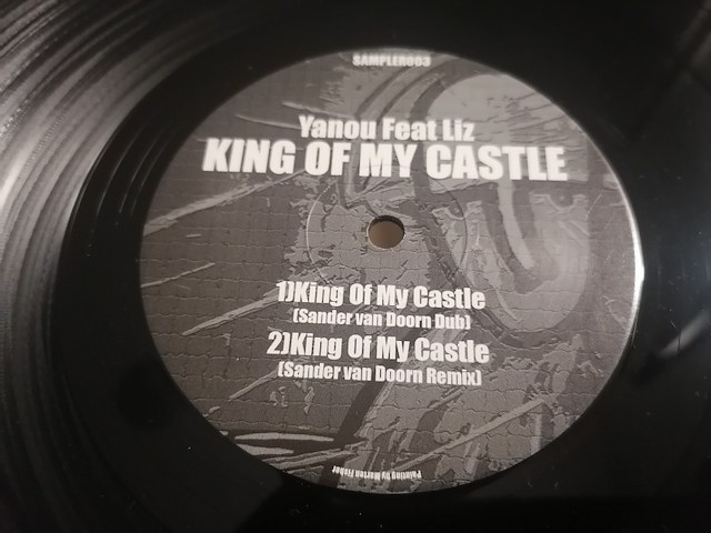 Yanou Ft. Liz, Filterfunk - King Of My Castle / SOS