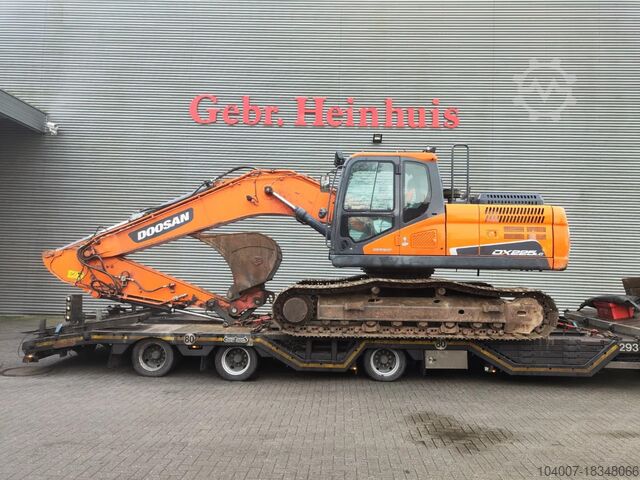 Bager za puzanje
Doosan DX 225 LC-5 2 Buckets German Machine!