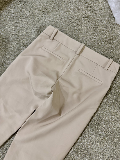 Benneton elegantne pantalone-NOVO