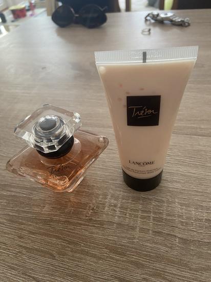 LANCOME tresor parfem + body lotion (nekorisceno)