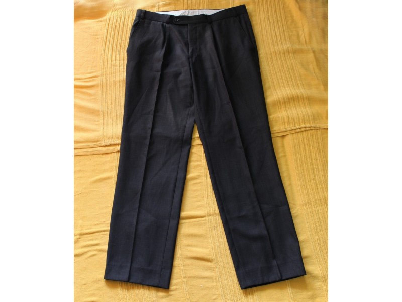 Kingfield - pantalone 52, kao nove