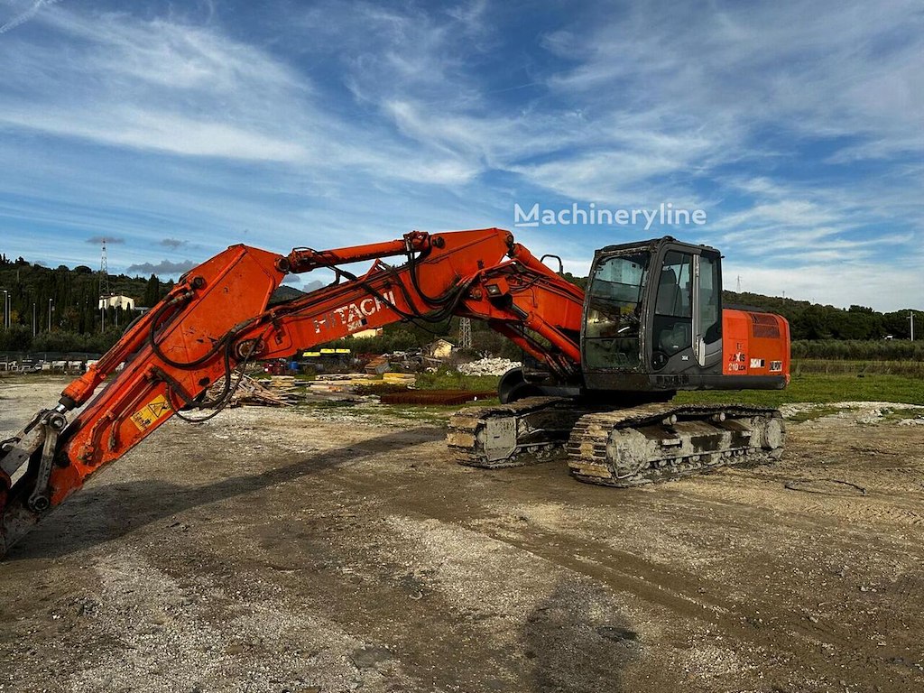 Hitachi ZX210N bager guseničar