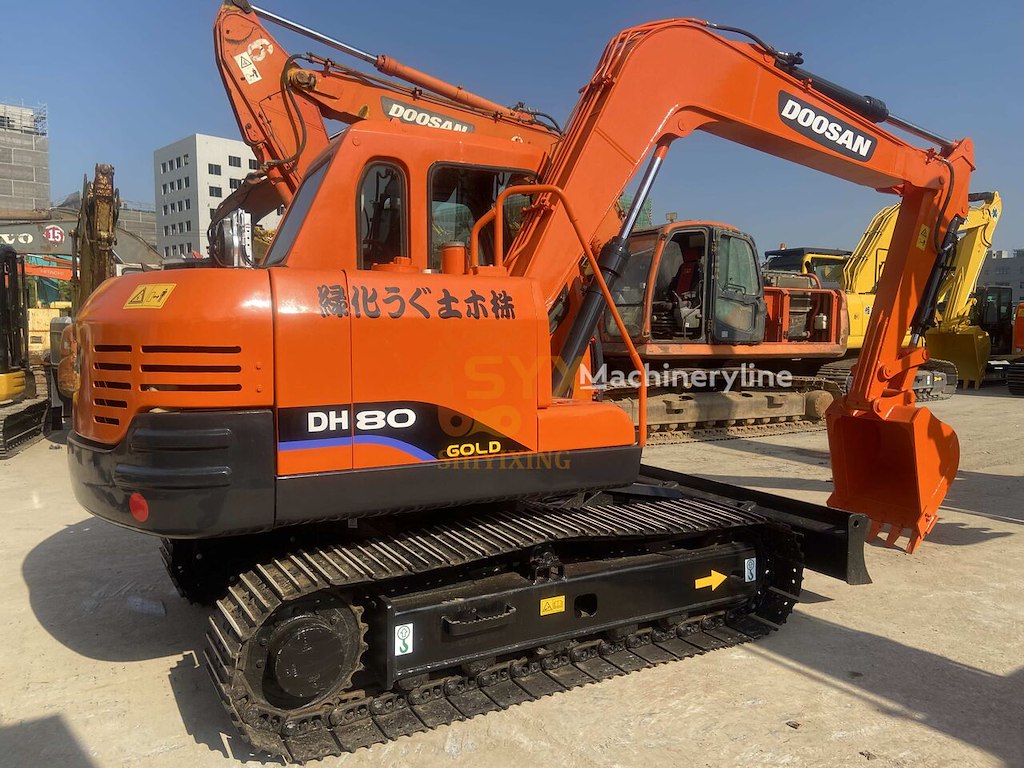 Doosan DH80 bager guseničar