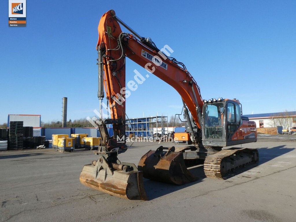 Doosan DX 225 LC-5 bager guseničar