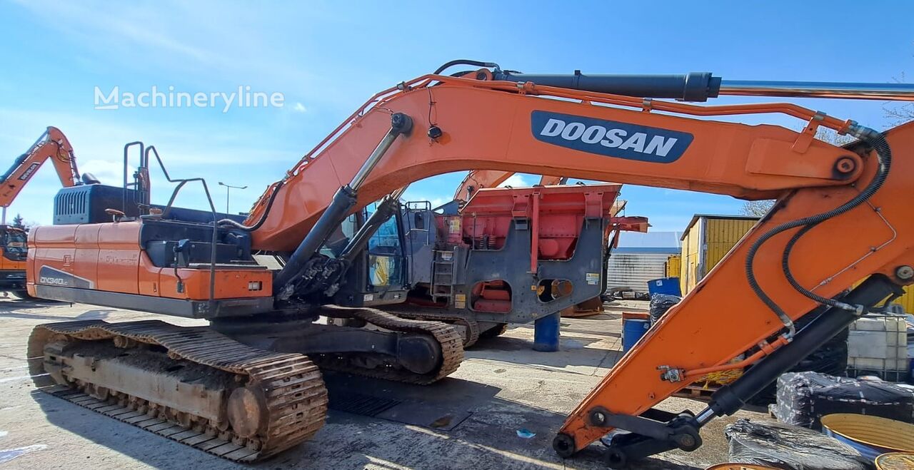 Doosan DX340LC-5 bager guseničar