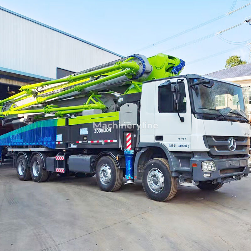 Zoomlion ZLJ5440THB na šasiji Mercedes-Benz concrete pump truck pumpa za beton