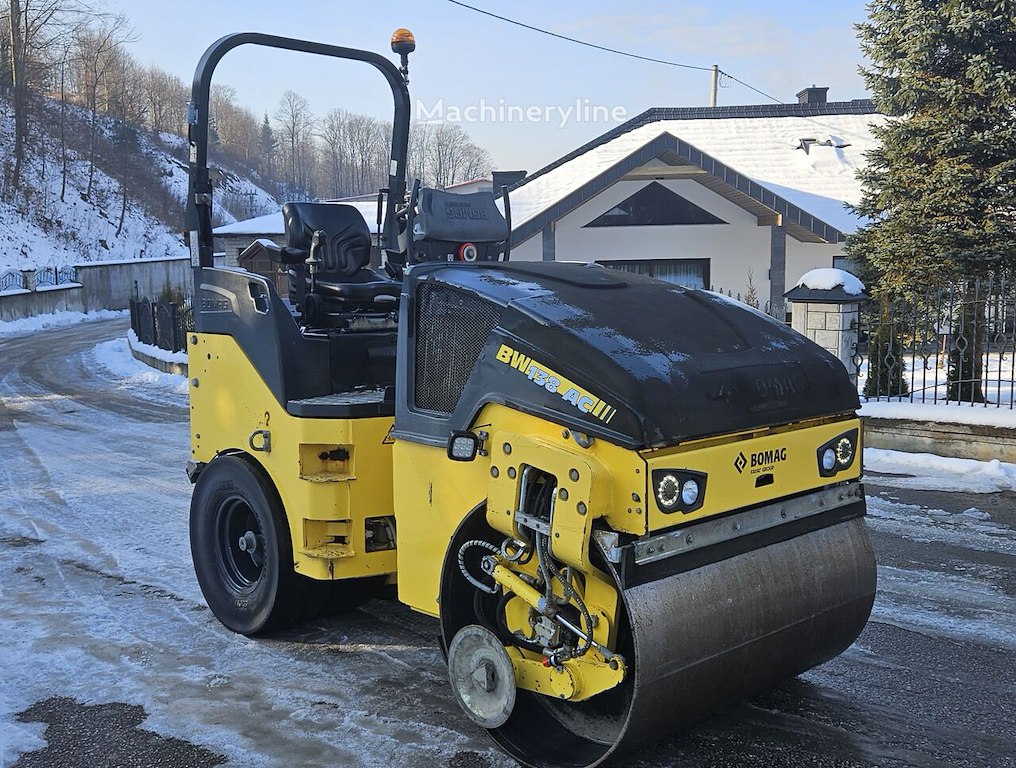 BOMAG BW 138 AC valjak za asfalt