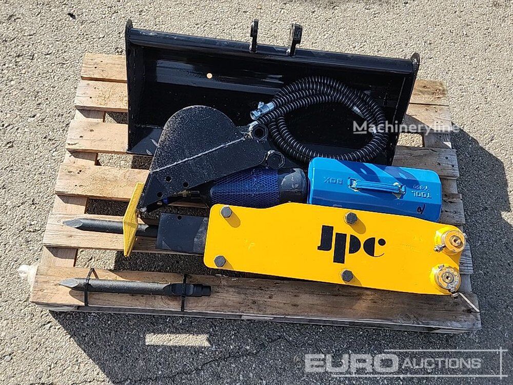 Prodaje se 30" Ditching, 8" Digging Bucket, Hydraulic Breaker to suit JPC E sejalnu kašiku na aukciji