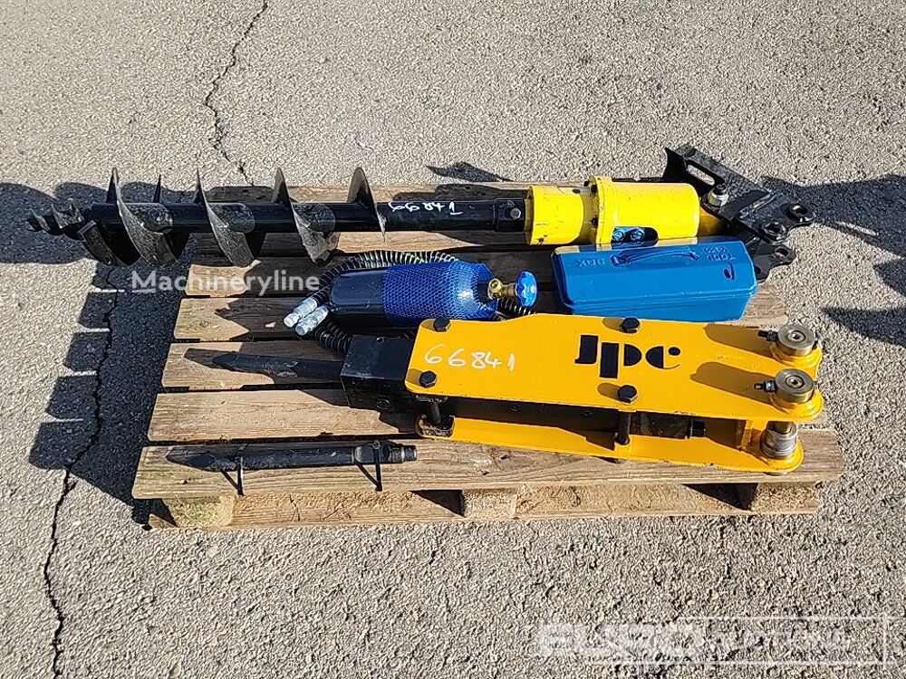 Prodaje se Hydraulic Breaker, Auger, to suit JPC Min Excavator / Juego de C hidraulični čekić na aukciji