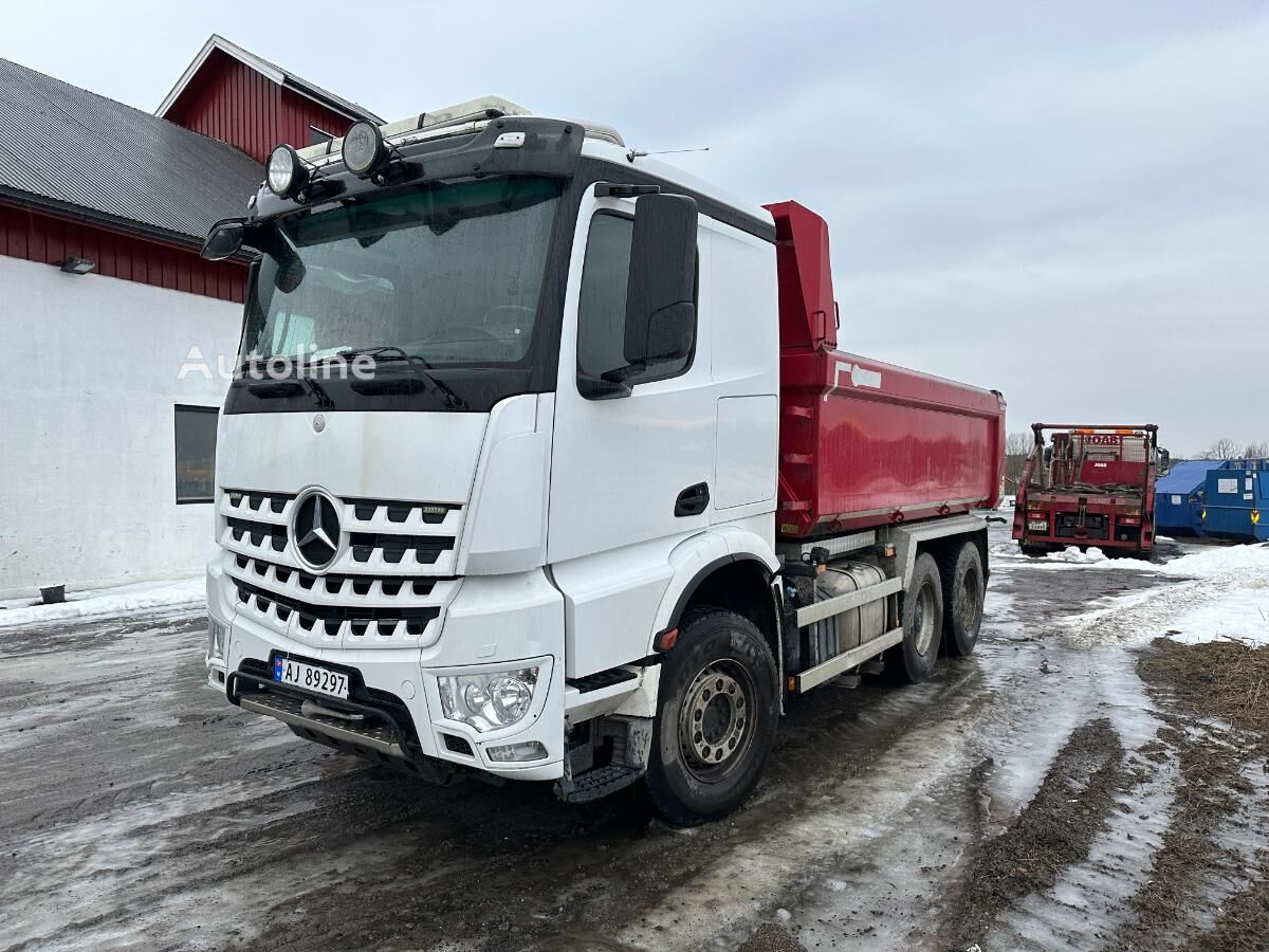 Prodaje se Mercedes-Benz Arocs kiper na aukciji