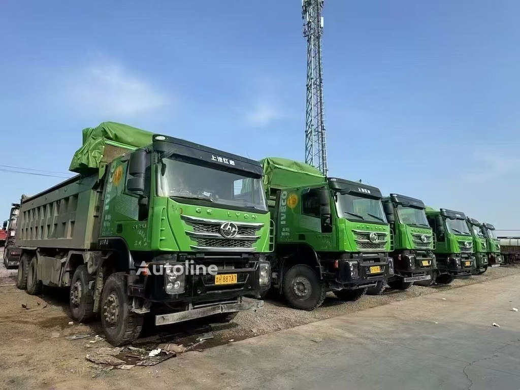 IVECO 8x4 kiper