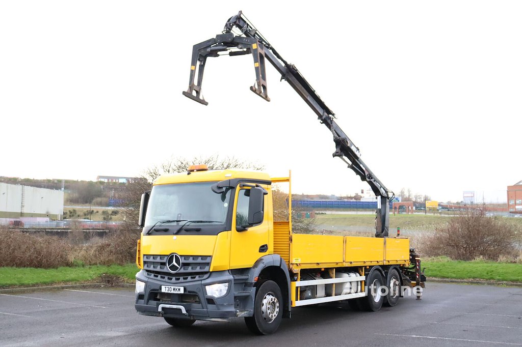 Mercedes-Benz AROCS 2533 kamion s ravnom platformom