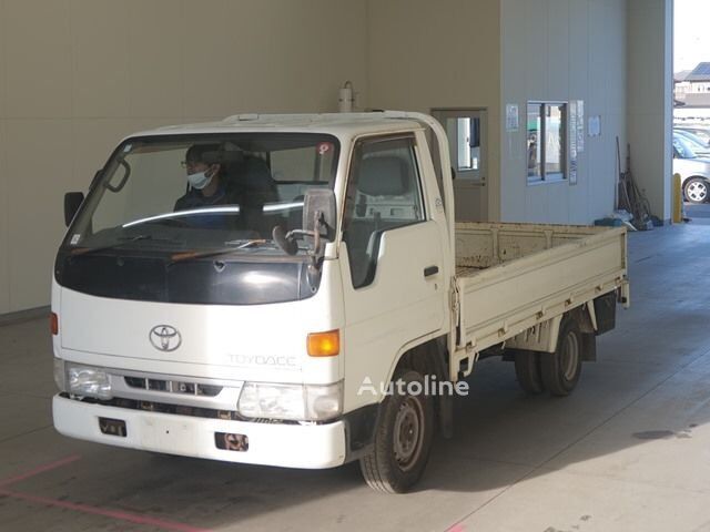 Toyota DYNA kamion s ravnom platformom