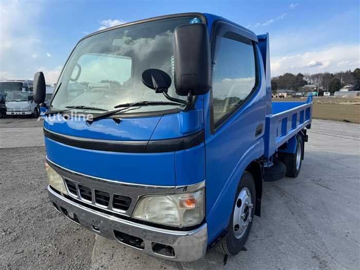 Toyota DYNA kamion s ravnom platformom