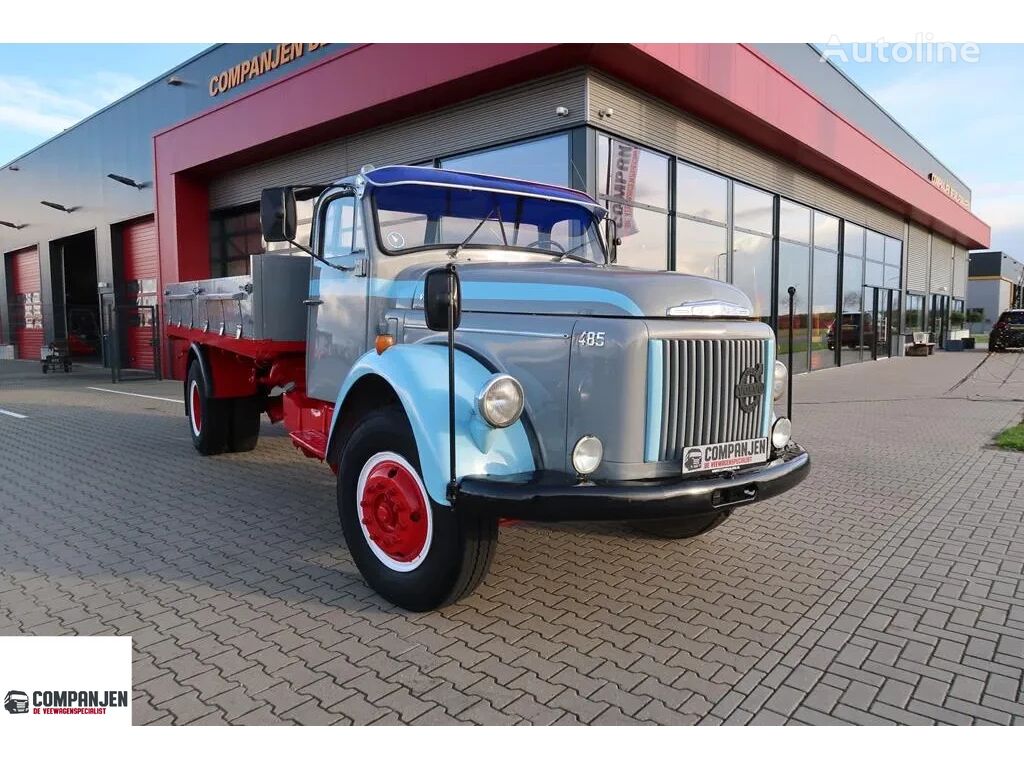 Volvo L 485 - 1963 - Oldtimer kamion s ravnom platformom