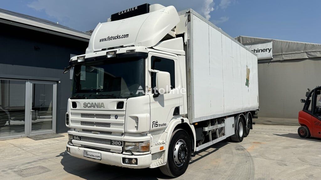 Scania R 114 6X2 carrier fridge - ramp kamion furgon