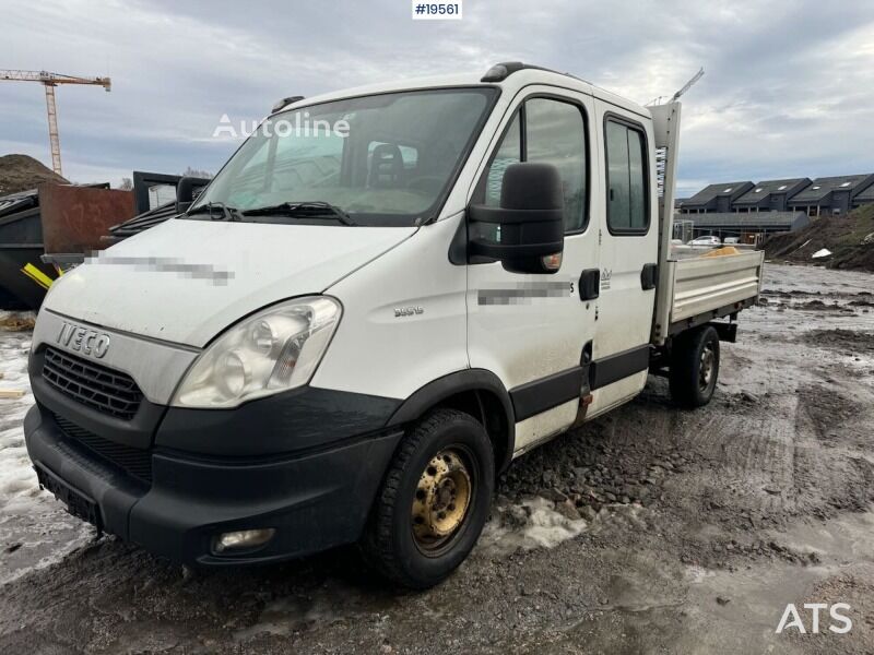 IVECO Daily flatbed w/ tipper kamion s ravnom platformom < 3.5t