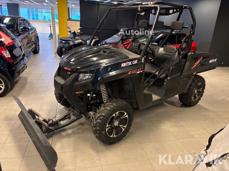 Prodaje se Arctic Cat 700XT HDX UTV na aukciji