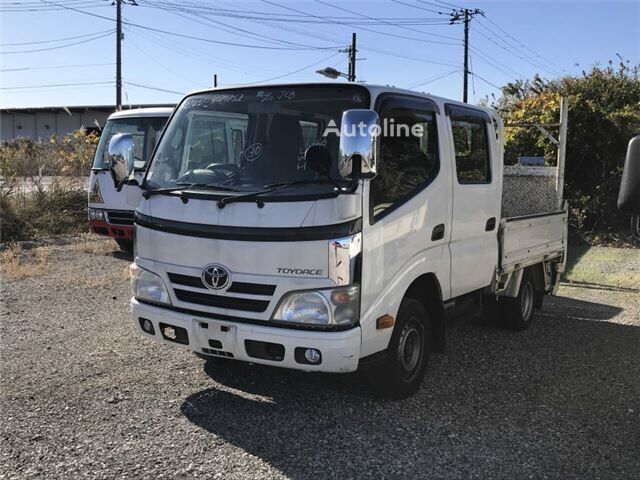 Toyota TOYOACE kamion s ravnom platformom < 3.5t