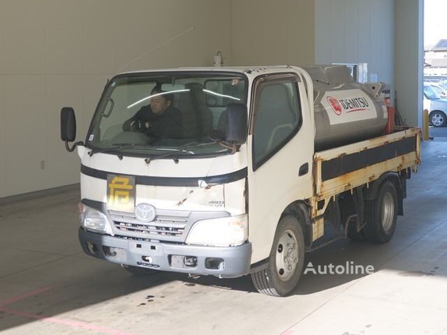 Toyota DYNA autocisterna