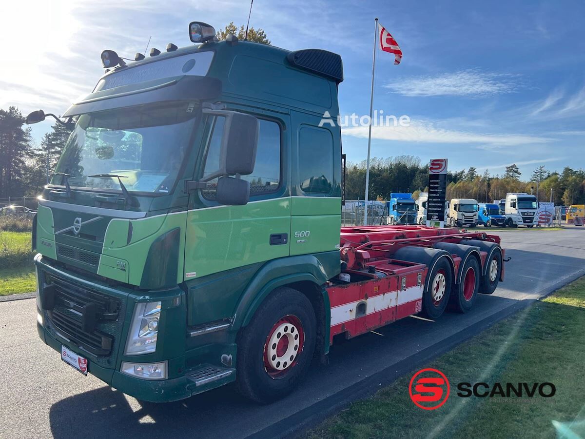 Volvo FM500 kamion sa kukom za podizanje tereta