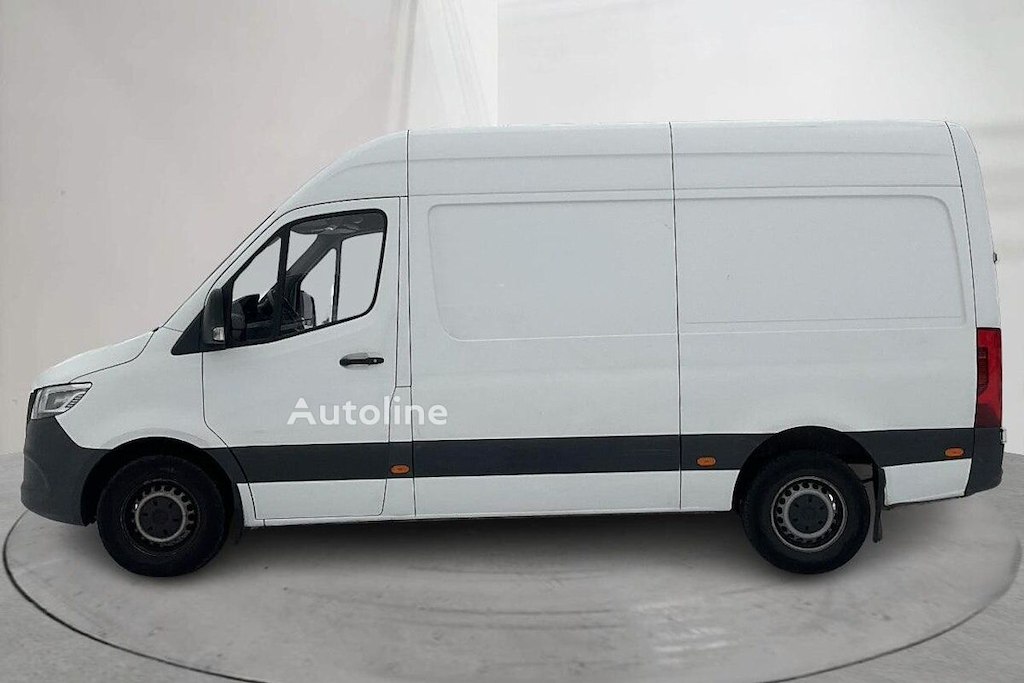 Prodaje se Mercedes-Benz Sprinter minibus furgon na aukciji