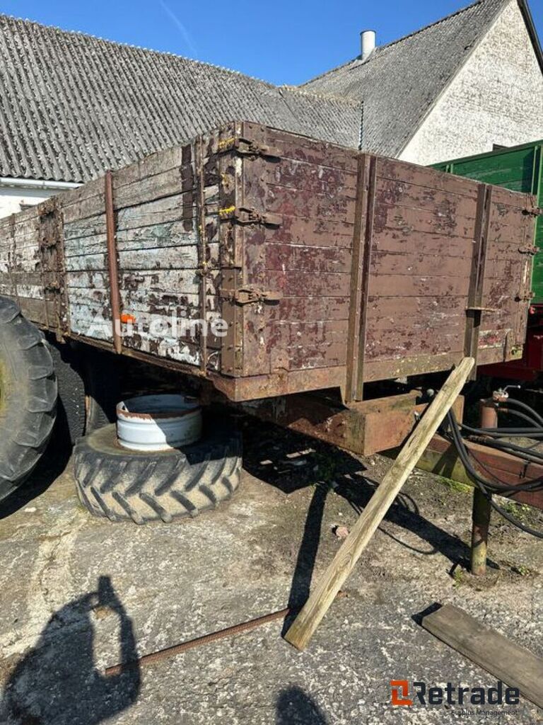 Prodaje se 6 tons Kornvogn / 6-ton Grain Trailer prikolicu sa ravnom platformom na aukciji