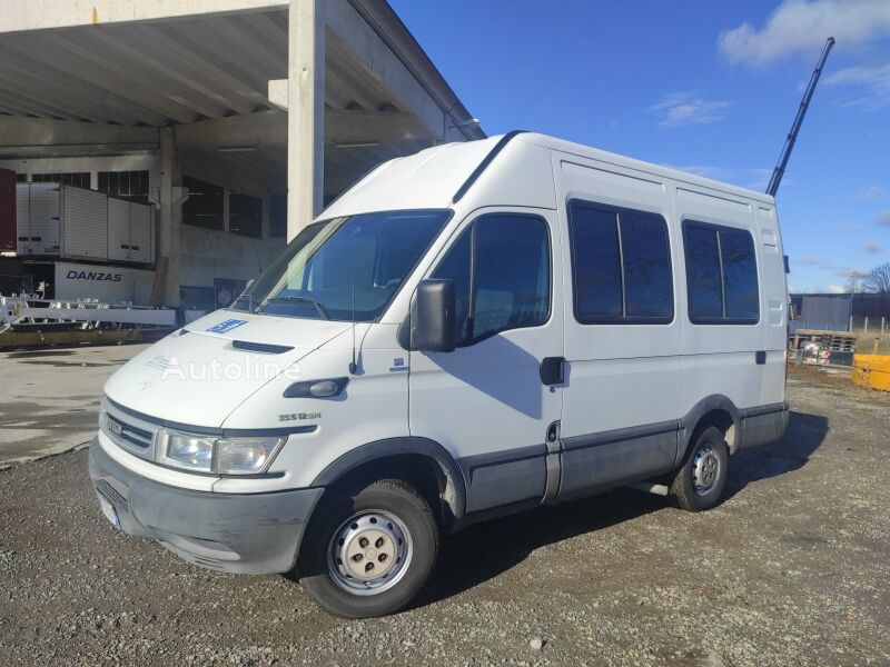 IVECO DAILY 35S12 9 POSTI EX COMUNALE+PEDANA DISABILI putnički minibus