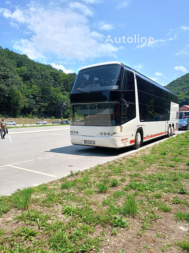 Neoplan Skyliner N122/3 L dvospratni autobus