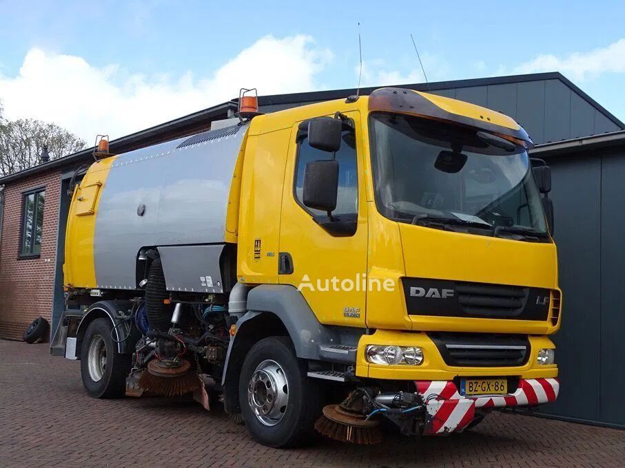 DAF LF 55 EURO 5 EEV VEEGMACHINE HYDROSTAAT BUCHER SCHÖRLING vozilo za čišćenje ulica