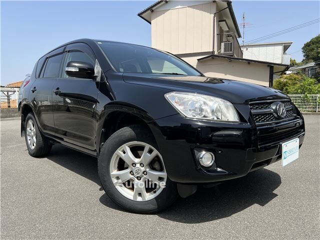 Toyota RAV4 krosover