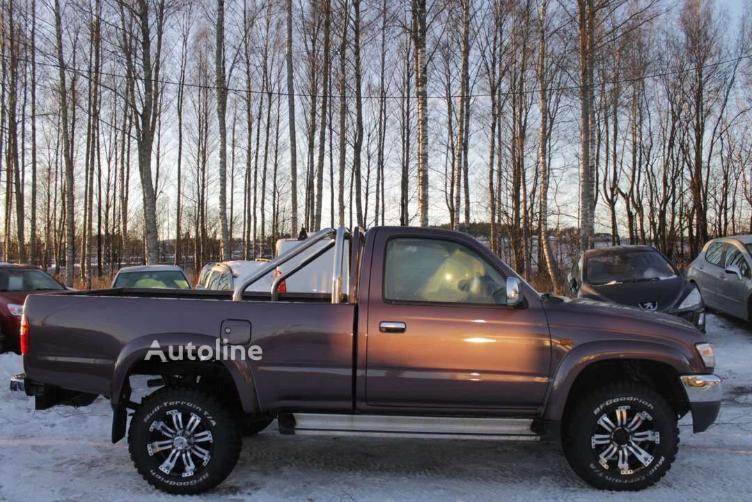 Prodaje se Toyota Hilux 2.5 D-4d 4wd pikap na aukciji