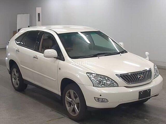 Toyota HARRIER krosover