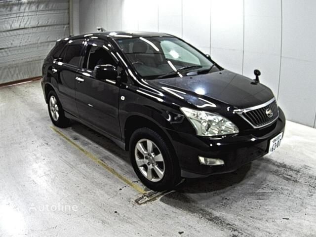 Toyota HARRIER krosover