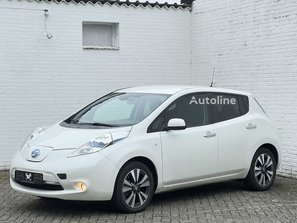 Nissan Leaf Acenta 30kWh Battery Leder Navi Kamera limuzina