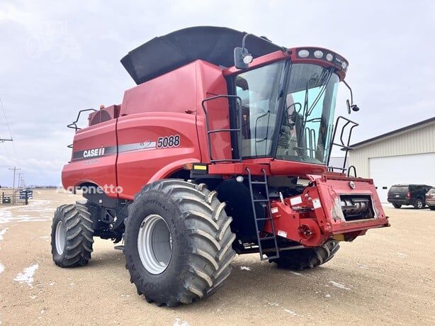 Case IH 5088 kombajn za žito