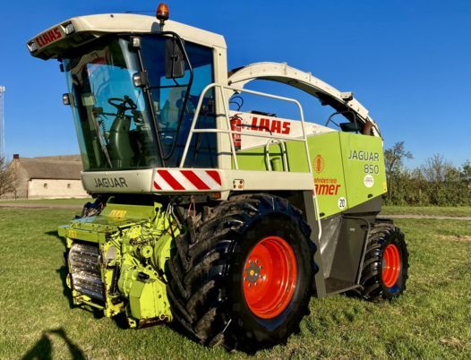 Claas Jaguar 850 krmni kombajn