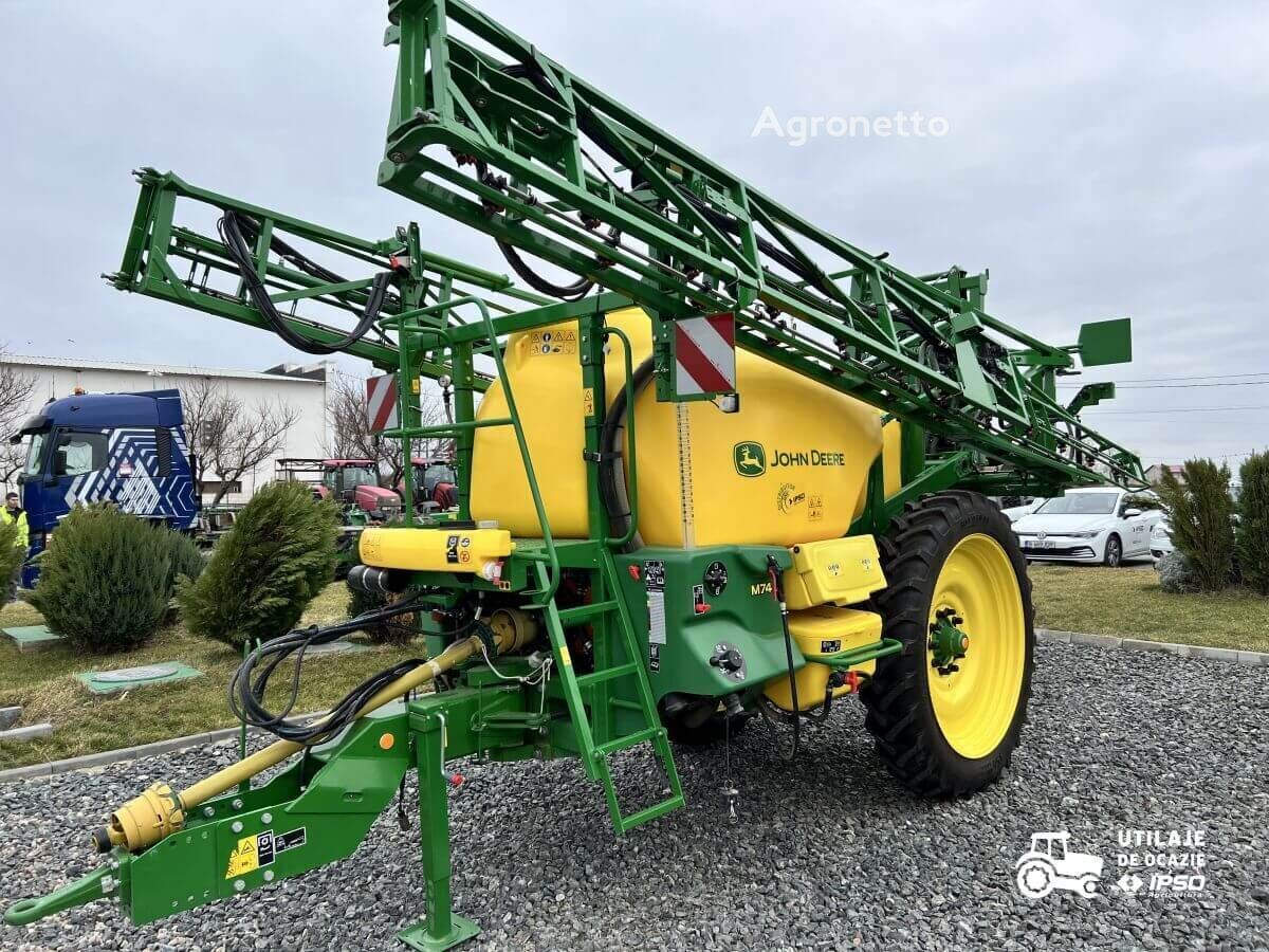 John Deere M740 vučena prskalica