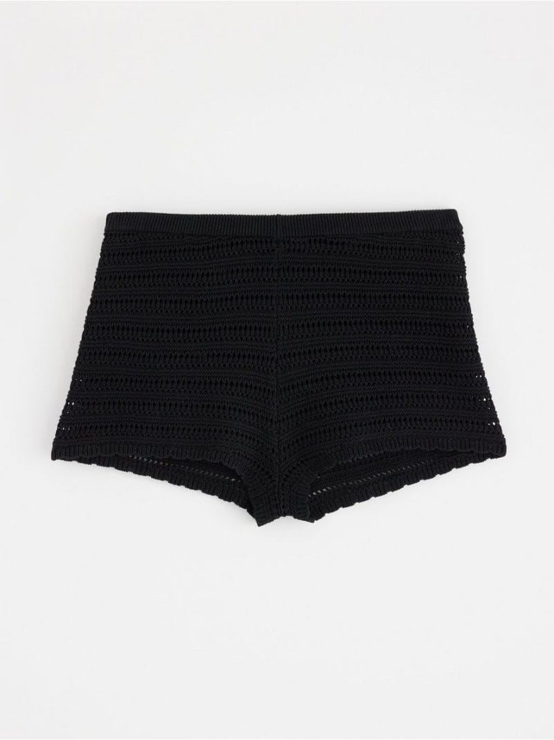 Šorts – Shorts with crochet look