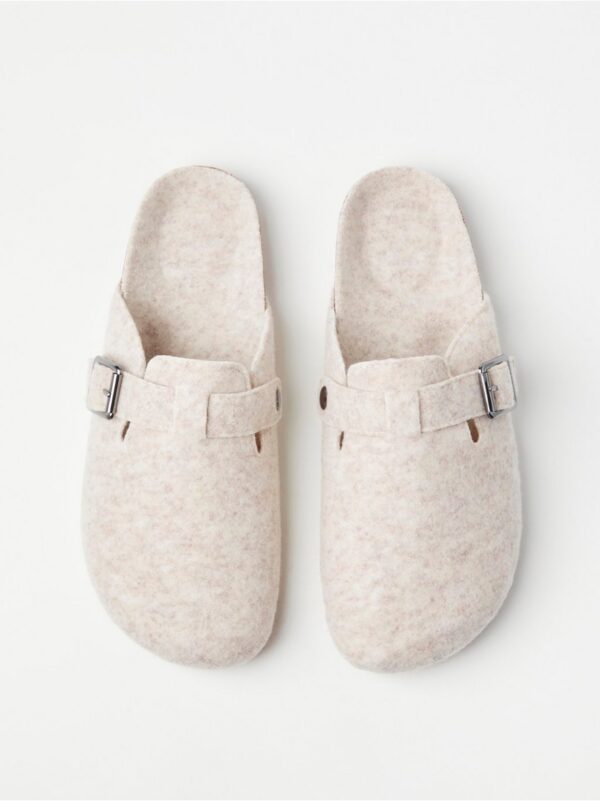 Papuce – Felt slippers