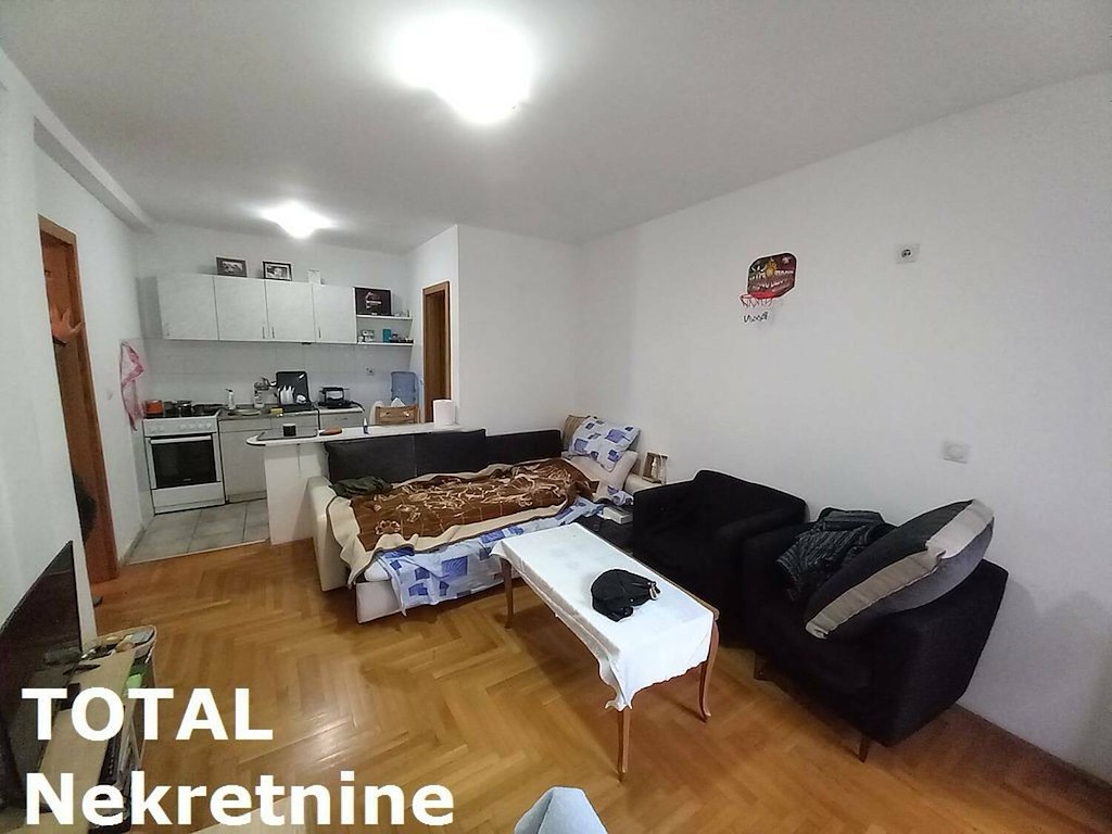 Dvosoban stan NOVI SAD, 121500€