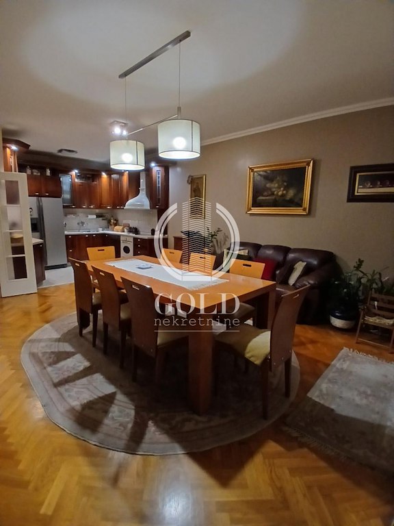 Centar- Prodaja, Salonski stan, 44m2, Novija gradnja! ID#8782