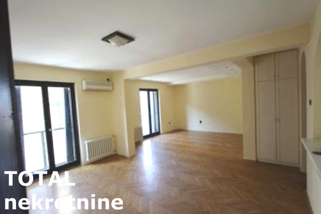 NOVI SAD - CENTAR - 99. 00 m2