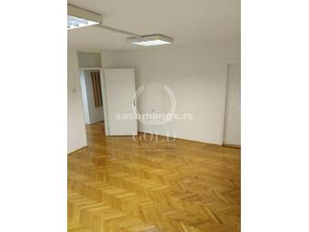 Izdajemo stan za poslovni prostor, Novi Sad, Maksima Gorkog, 66m2, 400 eur ID#8390