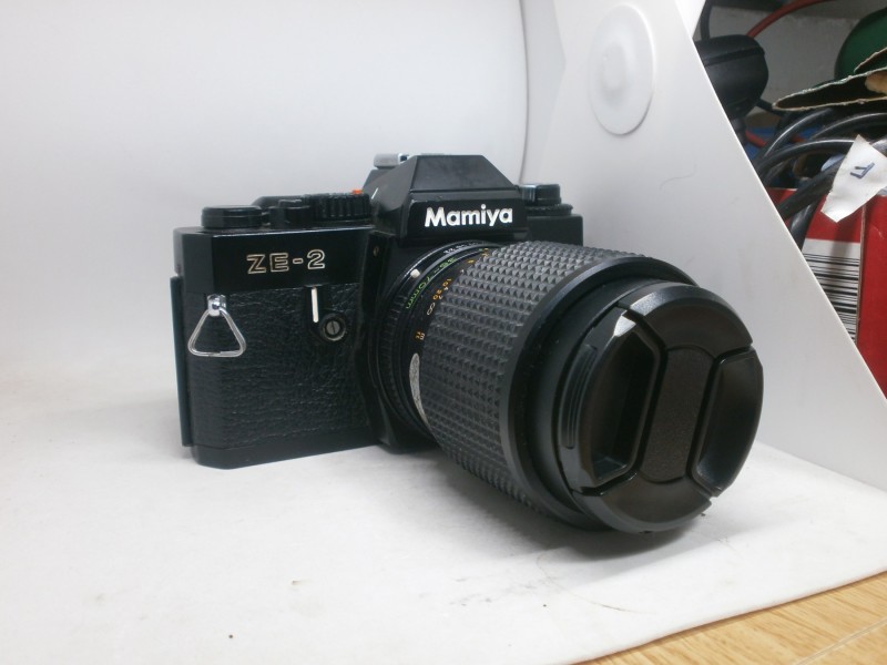 Mamiya ZE-2 Quartz+Mamiya-Sekor Zoom E 35-70mm f3.5-4.5