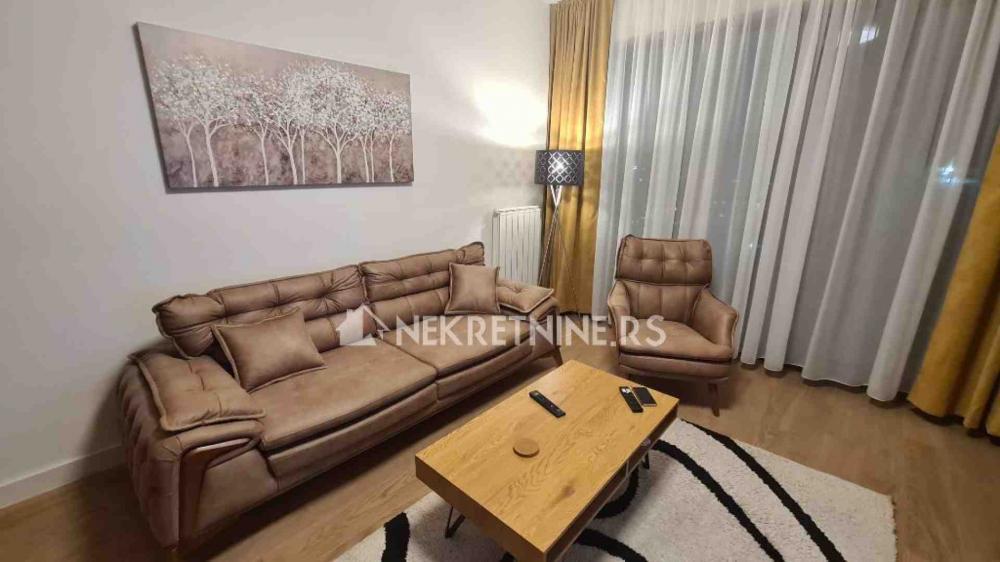 Bulevar Vudroa Vilsona, Trosoban stan za izdavanje, 84m2, 1.800€