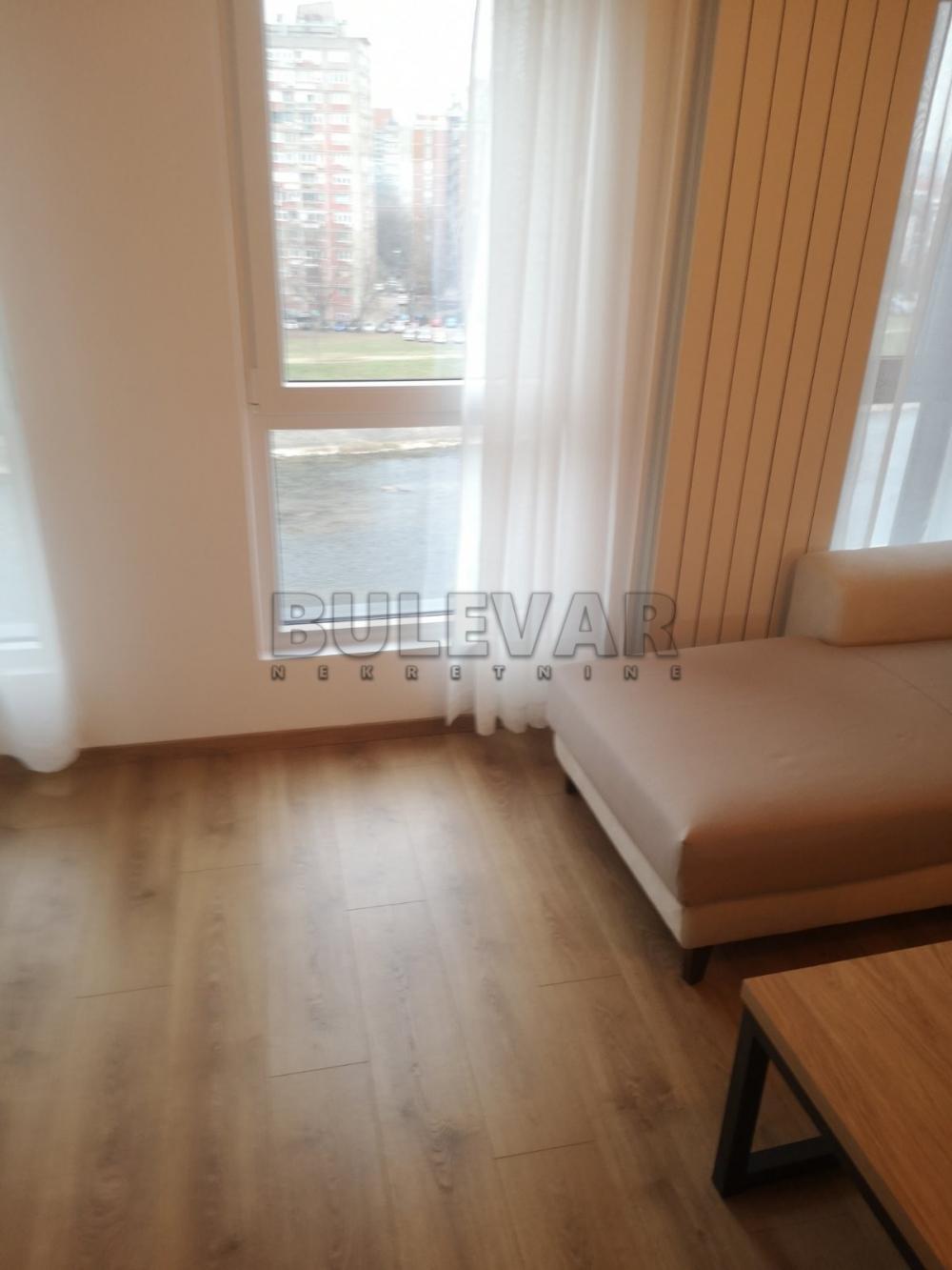 Pantelejska, Dvosoban stan za izdavanje, 55m2, 700€